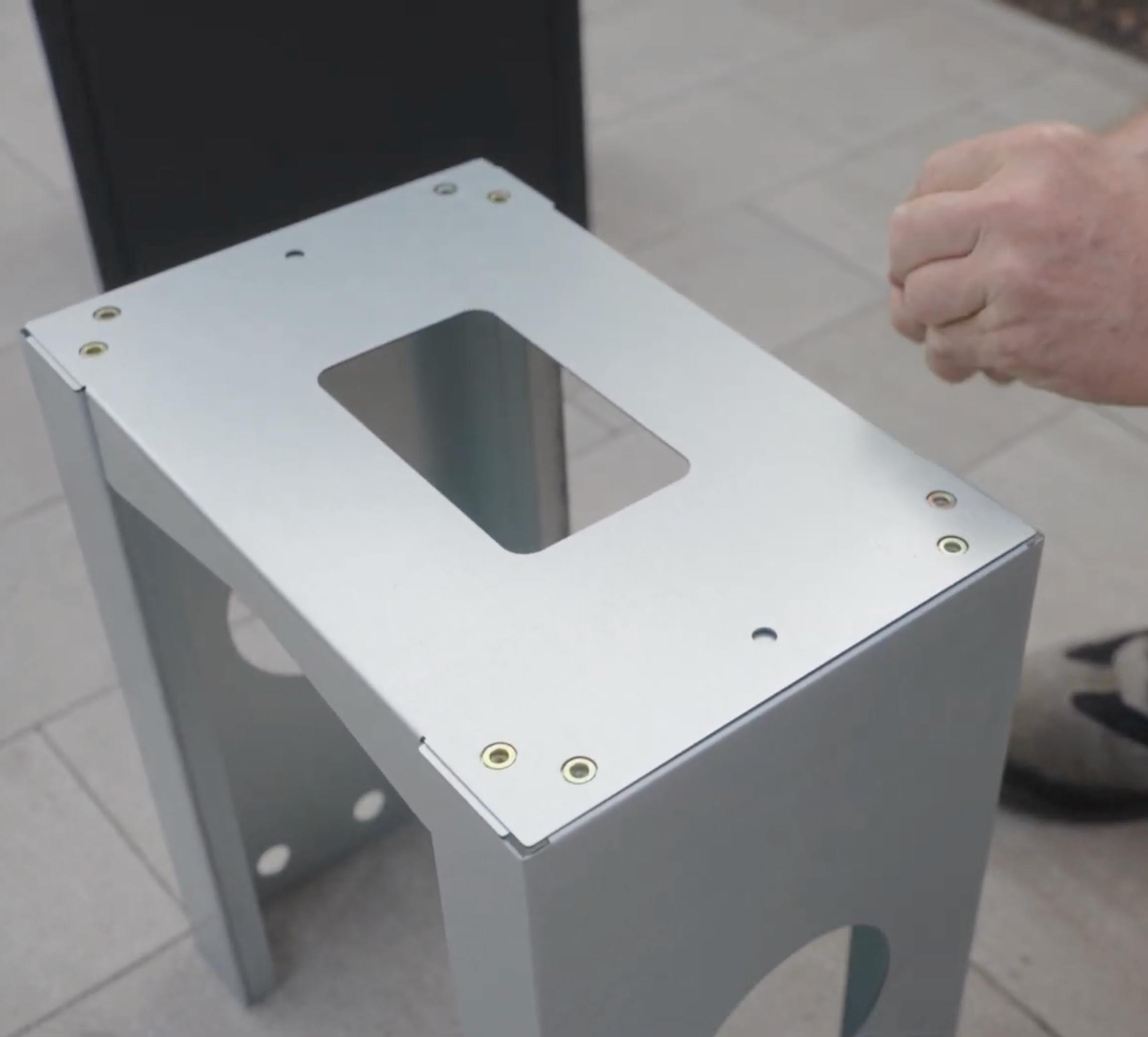 Metal base for mailbox and parcel boxes – Underground mounting ...